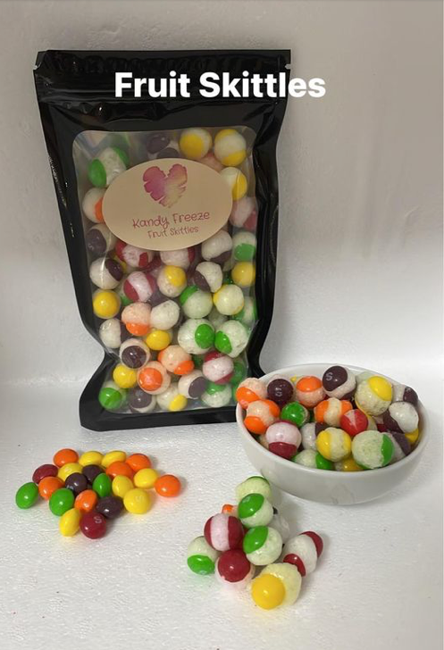 FREEZE DRIED SKITTLES WITH PERSONALIZED STICKER 70 grams with your nam ...